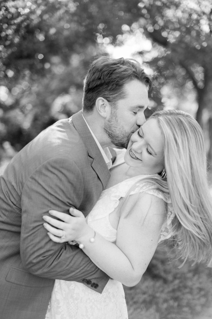 Flippen Park Engagement Session - margaretelizabethphoto.com